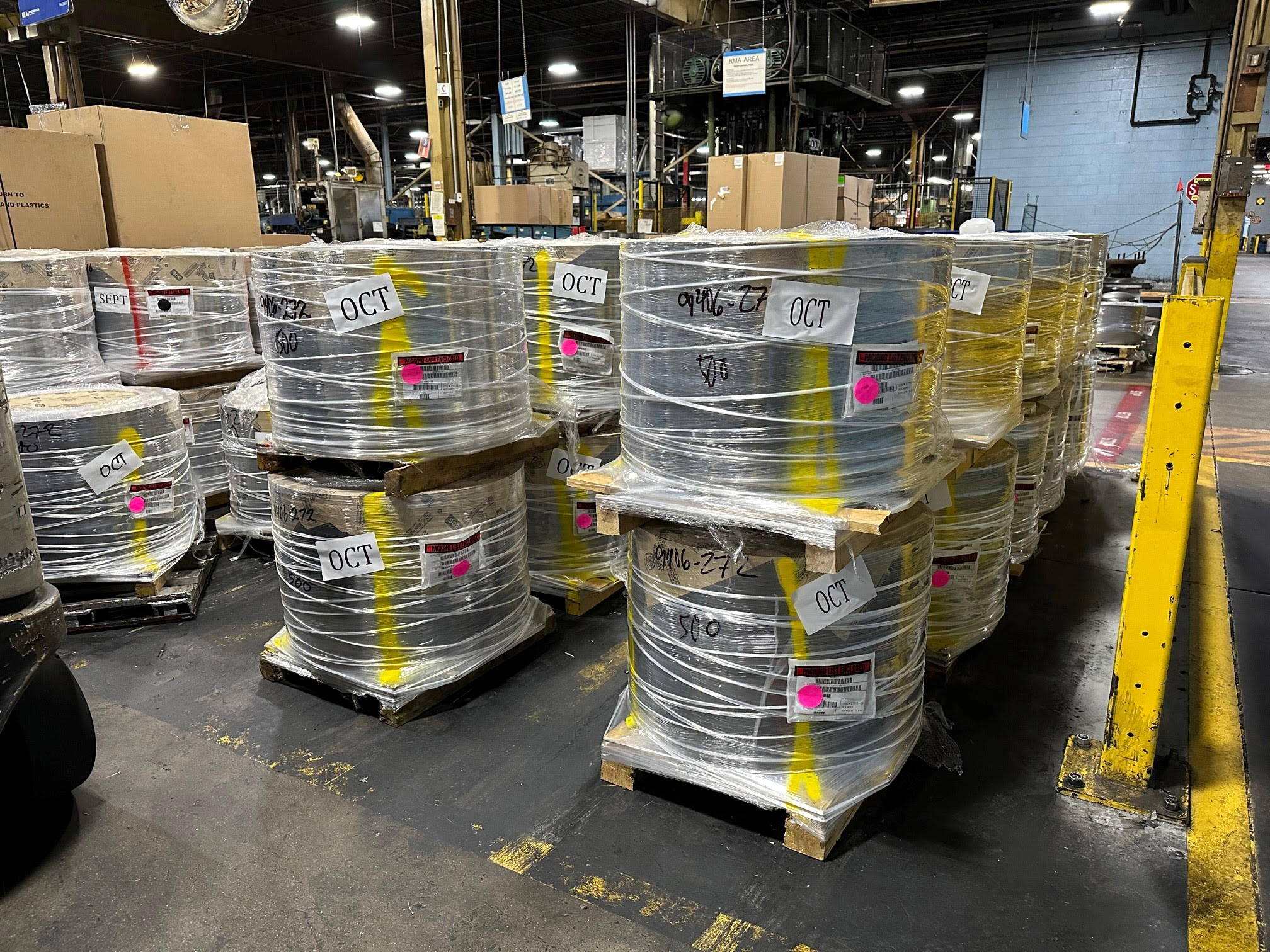 Large Color-Code Dots for Instant Visual Inventory